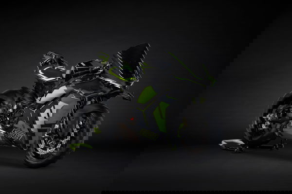 Limited Edition Ducati Panigale V4 Lamborghini has Officially Landed | Visordown